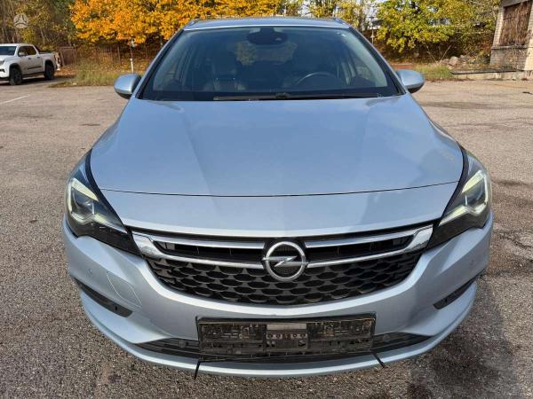 Opel Astra 2016 in Raseiniai on AUTOMOTO.COM.LV Grey Opel Astra 2016 in Raseiniai, with an engine capacity of 1.60 L and mileage of 280 thousand km for 4900 €, photo 10 on AUTOMOTO.COM.LV