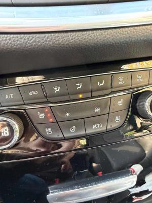 Grey Opel Astra 2016 in Raseiniai, with an engine capacity of 1.60 L and mileage of 280 thousand km for 4900 €, photo 17 on AUTOMOTO.COM.LV