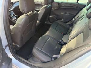 Grey Opel Astra 2016 in Raseiniai, with an engine capacity of 1.60 L and mileage of 280 thousand km for 4900 €, photo 18 on AUTOMOTO.COM.LV