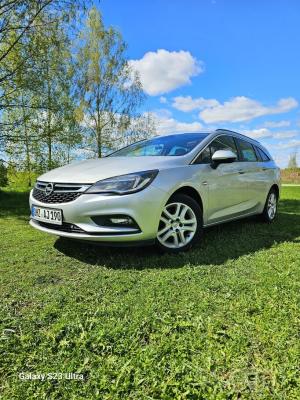 Grey Opel Astra 2017 in Rezekne, with an engine capacity of 1.60 L and mileage of 198 thousand km for 3450 €, photo 1 on AUTOMOTO.COM.LV