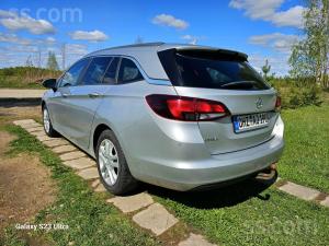 Grey Opel Astra 2017 in Rezekne, with an engine capacity of 1.60 L and mileage of 198 thousand km for 3450 €, photo 6 on AUTOMOTO.COM.LV