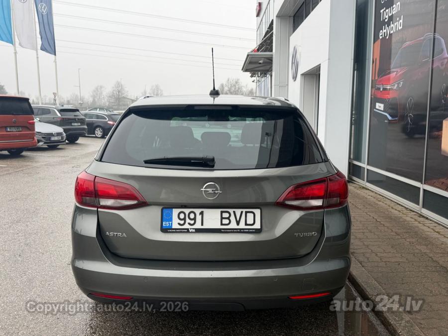 Grey Opel Astra 2017 in Viljandi, with an engine capacity of 1.40 L and mileage of 124 thousand km for 7250 €, photo 5 on AUTOMOTO.COM.LV