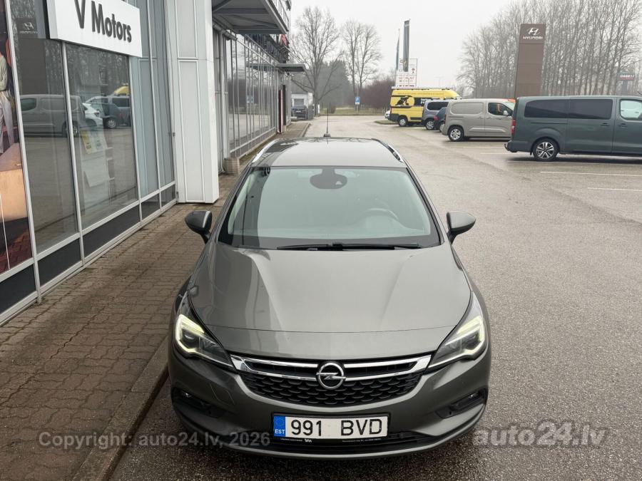 Grey Opel Astra 2017 in Viljandi, with an engine capacity of 1.40 L and mileage of 124 thousand km for 7250 €, photo 14 on AUTOMOTO.COM.LV