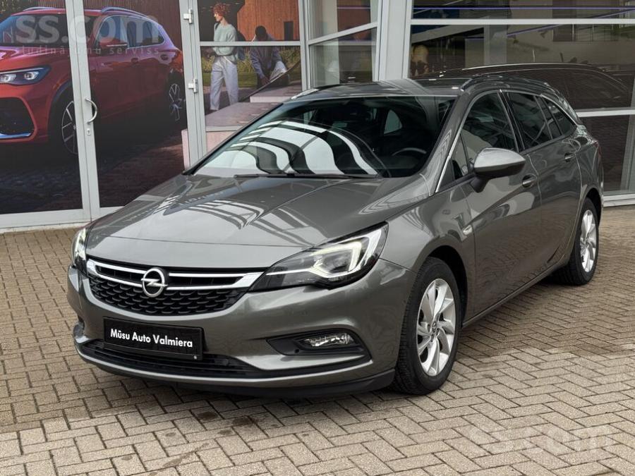 Grey Opel Astra 2017 in Valmiera, with an engine capacity of 1.60 L and mileage of 225 thousand km for 6800 €, photo 4 on AUTOMOTO.COM.LV