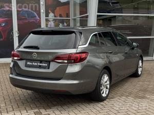 Grey Opel Astra 2017 in Valmiera, with an engine capacity of 1.60 L and mileage of 225 thousand km for 6800 €, photo 7 on AUTOMOTO.COM.LV