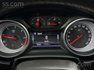 Grey Opel Astra 2017 in Valmiera, with an engine capacity of 1.60 L and mileage of 225 thousand km for 6800 €, photo 12 on AUTOMOTO.COM.LV