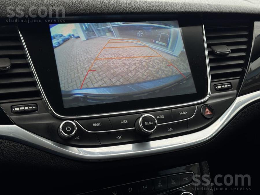 Grey Opel Astra 2017 in Valmiera, with an engine capacity of 1.60 L and mileage of 225 thousand km for 6800 €, photo 13 on AUTOMOTO.COM.LV