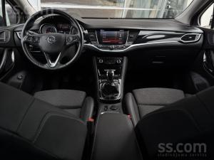 Grey Opel Astra 2017 in Valmiera, with an engine capacity of 1.60 L and mileage of 225 thousand km for 6800 €, photo 18 on AUTOMOTO.COM.LV