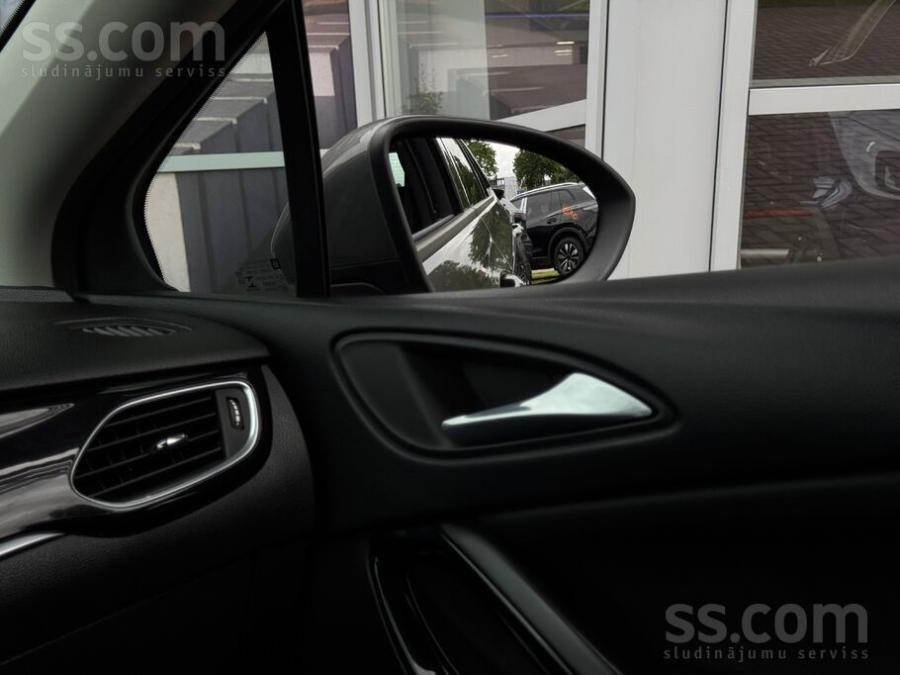 Grey Opel Astra 2017 in Valmiera, with an engine capacity of 1.60 L and mileage of 225 thousand km for 6800 €, photo 23 on AUTOMOTO.COM.LV