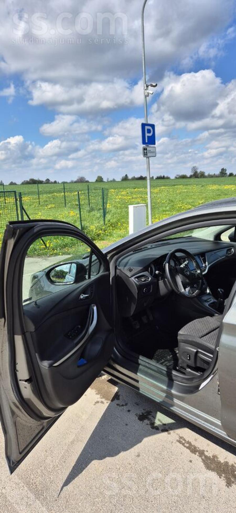 Pelēks Opel Astra 2017 Bauska, ar dzinēja tilpumu 1.60 L un nobraukumu 197 tūkst. km par 6500 €, foto 24 vietnē AUTOMOTO.COM.LV