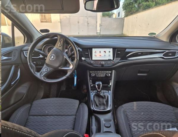 Pelēks Opel Astra 2017 Daugavpils, ar dzinēja tilpumu 1.60 L un nobraukumu 230 tūkst. km par 5950 €, foto 5 vietnē AUTOMOTO.COM.LV