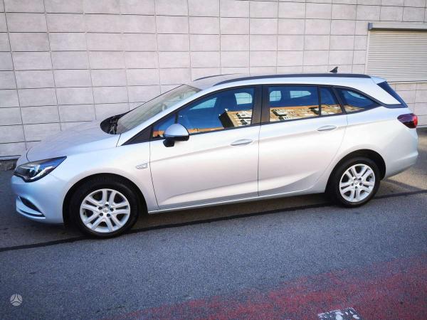 Grey Opel Astra 2017 in Klaipeda, with an engine capacity of 1.60 L and mileage of 147 thousand km for 6200 €, photo 7 on AUTOMOTO.COM.LV