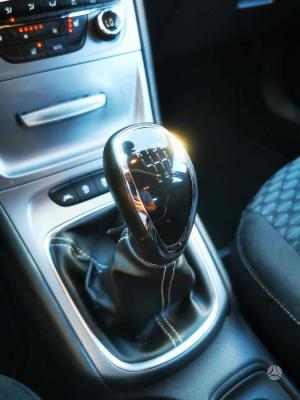Pelēks Opel Astra 2017 Klaipėda, ar dzinēja tilpumu 1.60 L un nobraukumu 147 tūkst. km par 6200 €, foto 26 vietnē AUTOMOTO.COM.LV