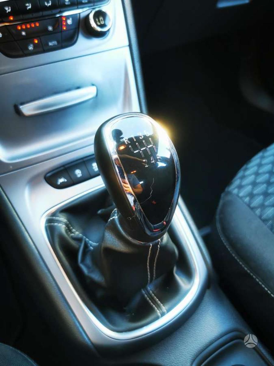 Pelēks Opel Astra 2017 Klaipėda, ar dzinēja tilpumu 1.60 L un nobraukumu 147 tūkst. km par 6200 €, foto 26 vietnē AUTOMOTO.COM.LV