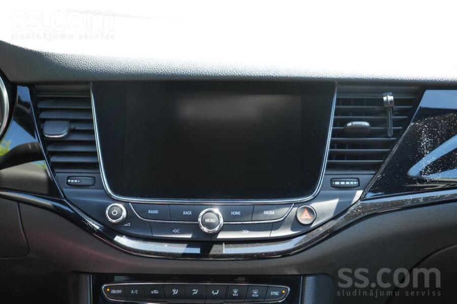 Grey Opel Astra 2017 in Riga, with an engine capacity of 1.60 L and mileage of 230 thousand km for 5700 €, photo 11 on AUTOMOTO.COM.LV