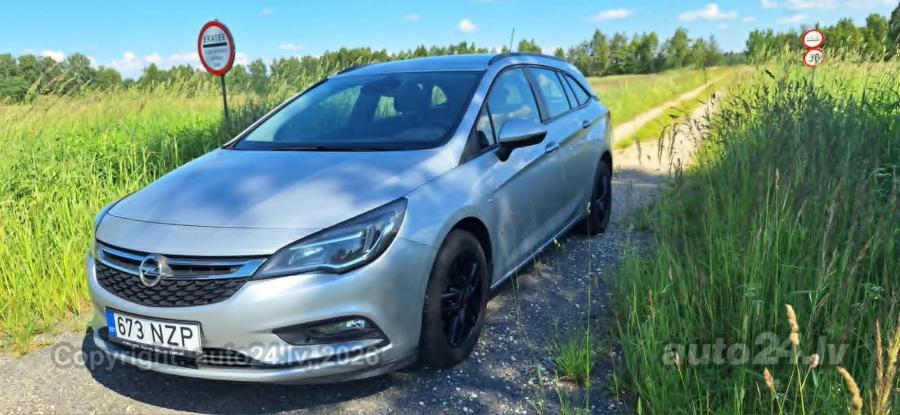 Grey Opel Astra 2017 in Otepaa, with an engine capacity of 1.60 L and mileage of 186 thousand km for 7999 €, photo 1 on AUTOMOTO.COM.LV