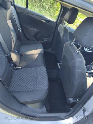 Grey Opel Astra 2017 in Otepaa, with an engine capacity of 1.60 L and mileage of 186 thousand km for 7999 €, photo 16 on AUTOMOTO.COM.LV