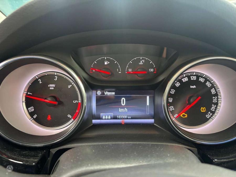 Pelēks Opel Astra 2017 Šauļi, ar dzinēja tilpumu 1.60 L un nobraukumu 163 tūkst. km par 5600 €, foto 14 vietnē AUTOMOTO.COM.LV