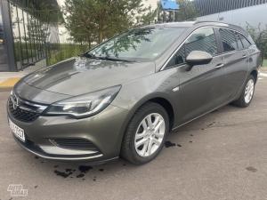 Pelēks Opel Astra 2017 Kauņa, ar dzinēja tilpumu 1.60 L un nobraukumu 225 tūkst. km par 4999 €, foto  vietnē AUTOMOTO.COM.LV