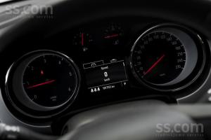 Grey Opel Astra 2017 in Riga, with an engine capacity of 1.60 L and mileage of 192 thousand km for 8650 €, photo 13 on AUTOMOTO.COM.LV