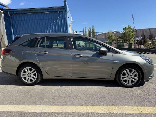 Pelēks Opel Astra 2017 Klaipėda, ar dzinēja tilpumu 1.60 L un nobraukumu 202 tūkst. km par 5150 €, foto 4 vietnē AUTOMOTO.COM.LV
