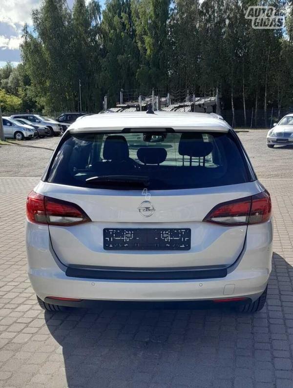 Grey Opel Astra 2017 in Radviliskis, with an engine capacity of 1.60 L and mileage of 217 thousand km for 5900 €, photo 5 on AUTOMOTO.COM.LV