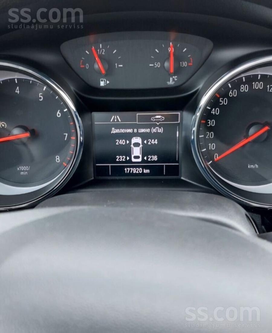 Grey Opel Astra 2017 in Riga, with an engine capacity of 1.40 L and mileage of 178 thousand km for 7200 €, photo 11 on AUTOMOTO.COM.LV
