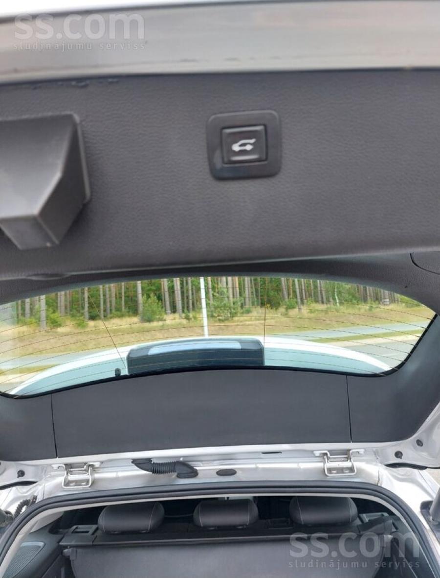 Grey Opel Astra 2017 in Riga, with an engine capacity of 1.40 L and mileage of 178 thousand km for 6990 €, photo 14 on AUTOMOTO.COM.LV