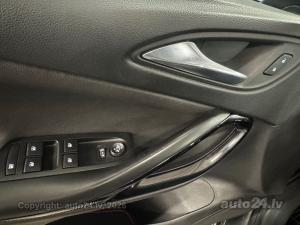 Grey Opel Astra 2017 in Tallinn, with an engine capacity of 1.60 L and mileage of 225 thousand km for 9999 €, photo 19 on AUTOMOTO.COM.LV
