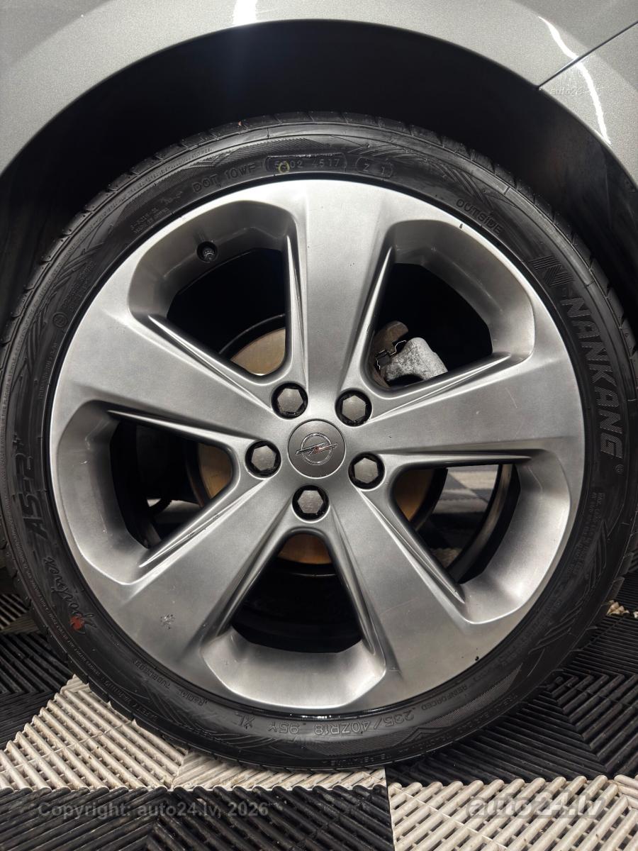 Grey Opel Astra 2017 in Tallinn, with an engine capacity of 1.60 L and mileage of 225 thousand km for 9999 €, photo 26 on AUTOMOTO.COM.LV