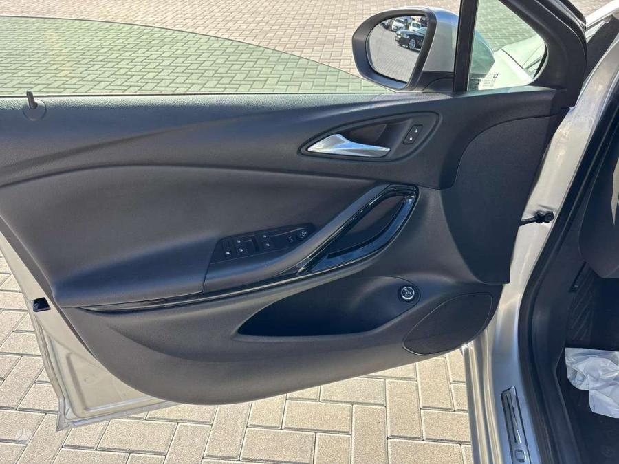 Pelēks Opel Astra 2017 Telšiai, ar dzinēja tilpumu 1.60 L un nobraukumu 235 tūkst. km par 6300 €, foto 13 vietnē AUTOMOTO.COM.LV