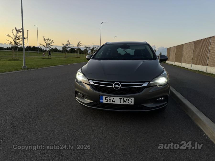 Grey Opel Astra 2017 in Tallinn, with an engine capacity of 1.60 L and mileage of 175 thousand km for 8499 €, photo 16 on AUTOMOTO.COM.LV