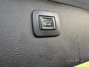Grey Opel Astra 2017 in Tallinn, with an engine capacity of 1.60 L and mileage of 175 thousand km for 8499 €, photo 10 on AUTOMOTO.COM.LV