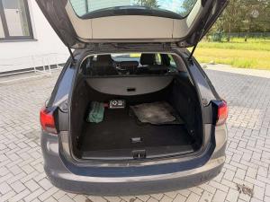 Grey Opel Astra 2017 in Vilnius, with an engine capacity of 1.60 L and mileage of 169 thousand km for 4900 €, photo 18 on AUTOMOTO.COM.LV