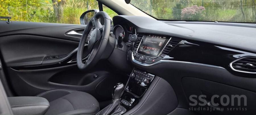 Grey Opel Astra 2017 in Riga, with an engine capacity of 1.60 L and mileage of 0 thousand km for 6800 €, photo 6 on AUTOMOTO.COM.LV