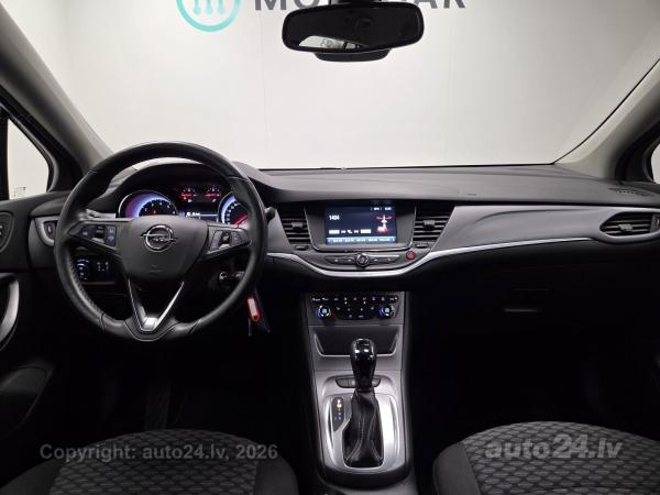 Grey Opel Astra 2017 in Tallinn, with an engine capacity of 1.40 L and mileage of 149 thousand km for 8200 €, photo 9 on AUTOMOTO.COM.LV