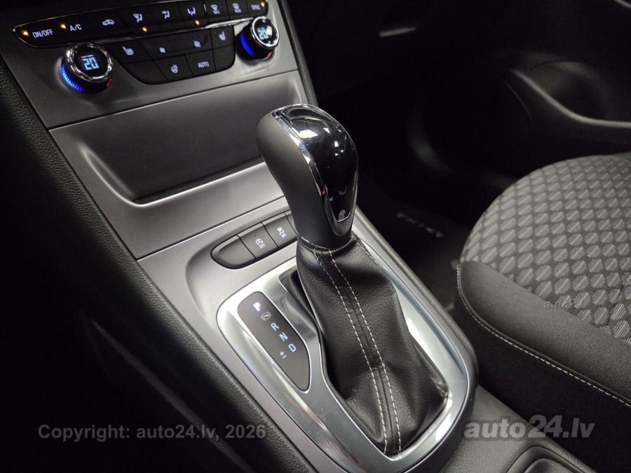 Pelēks Opel Astra 2017 Tallina, ar dzinēja tilpumu 1.40 L un nobraukumu 149 tūkst. km par 8200 €, foto 12 vietnē AUTOMOTO.COM.LV