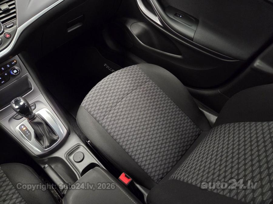 Pelēks Opel Astra 2017 Tallina, ar dzinēja tilpumu 1.40 L un nobraukumu 149 tūkst. km par 8200 €, foto 15 vietnē AUTOMOTO.COM.LV