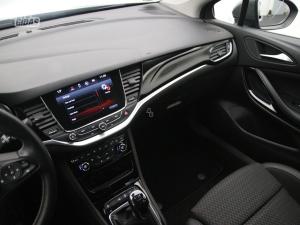 Grey Opel Astra 2018 in Vilnius, with an engine capacity of 1.40 L and mileage of 178 thousand km for 8099 €, photo 21 on AUTOMOTO.COM.LV