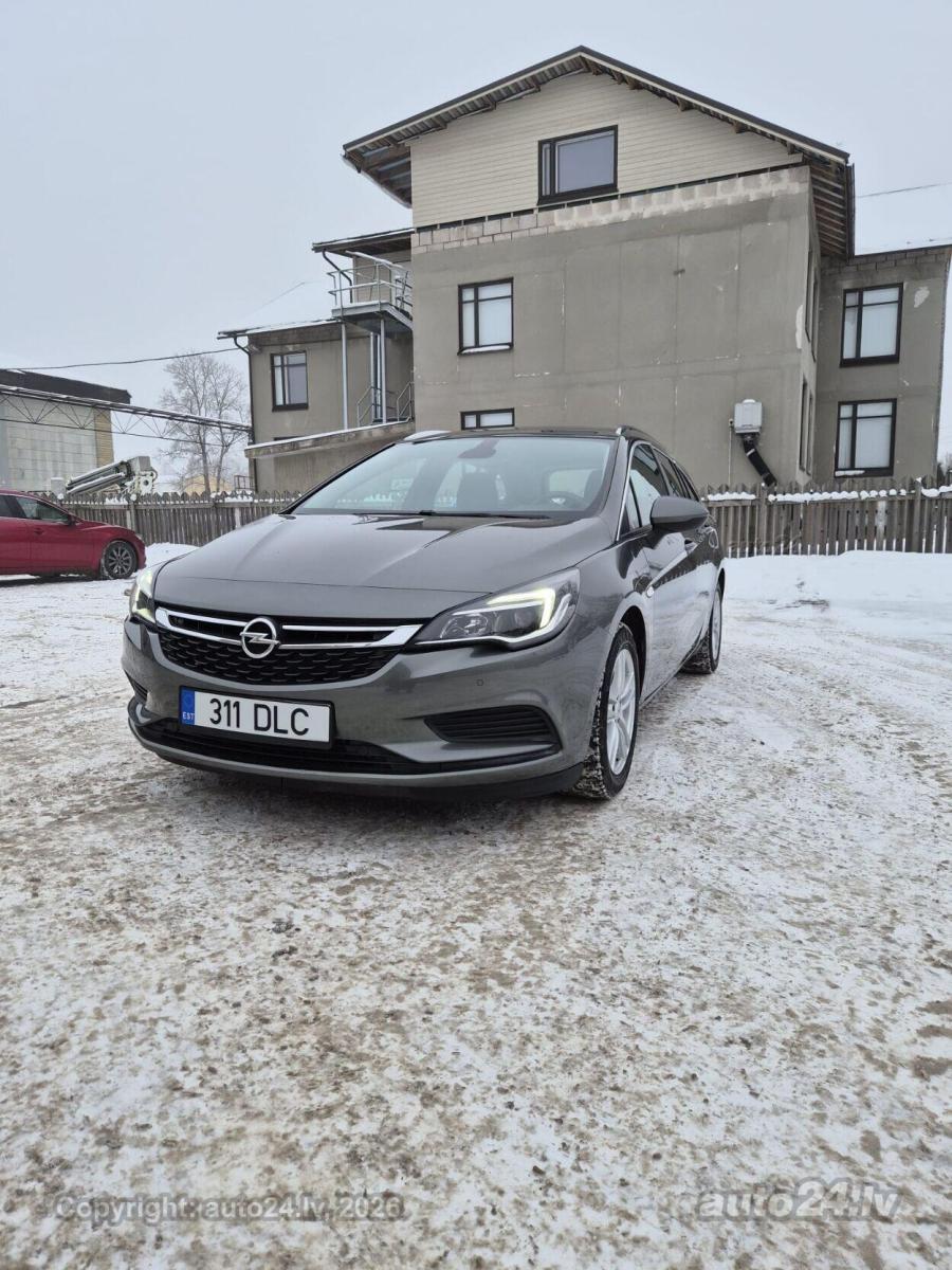 Grey Opel Astra 2018 in Tallinn, with an engine capacity of 1.60 L and mileage of 151 thousand km for 8000 €, photo 1 on AUTOMOTO.COM.LV