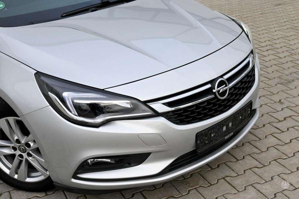 Grey Opel Astra 2018 in Kretinga, with an engine capacity of 1.60 L and mileage of 139 thousand km for 6450 €, photo 7 on AUTOMOTO.COM.LV