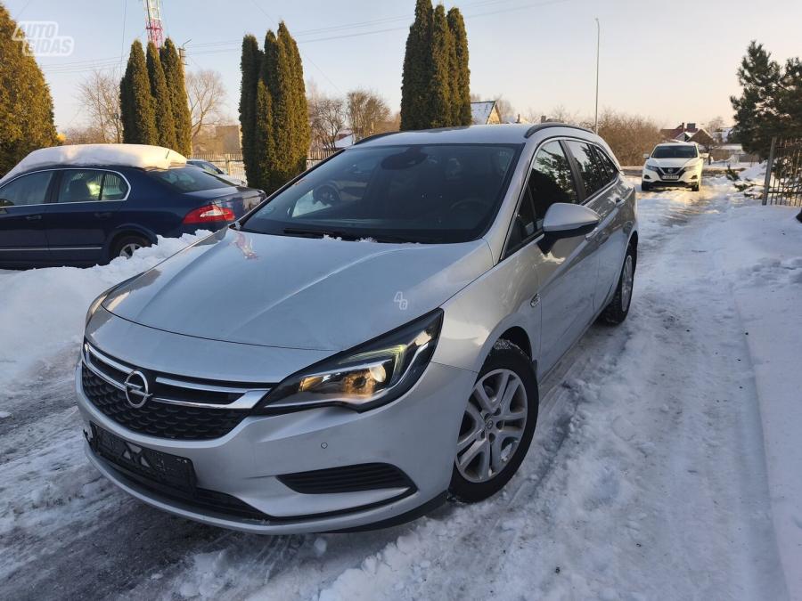 Pelēks Opel Astra 2018 Jurbarkas, ar dzinēja tilpumu 1.60 L un nobraukumu 115 tūkst. km par 6000 €, foto 2 vietnē AUTOMOTO.COM.LV