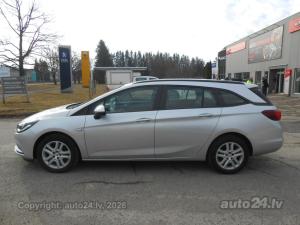 Grey Opel Astra 2018 in Viljandi, with an engine capacity of 1.60 L and mileage of 222 thousand km for 7690 €, photo 19 on AUTOMOTO.COM.LV