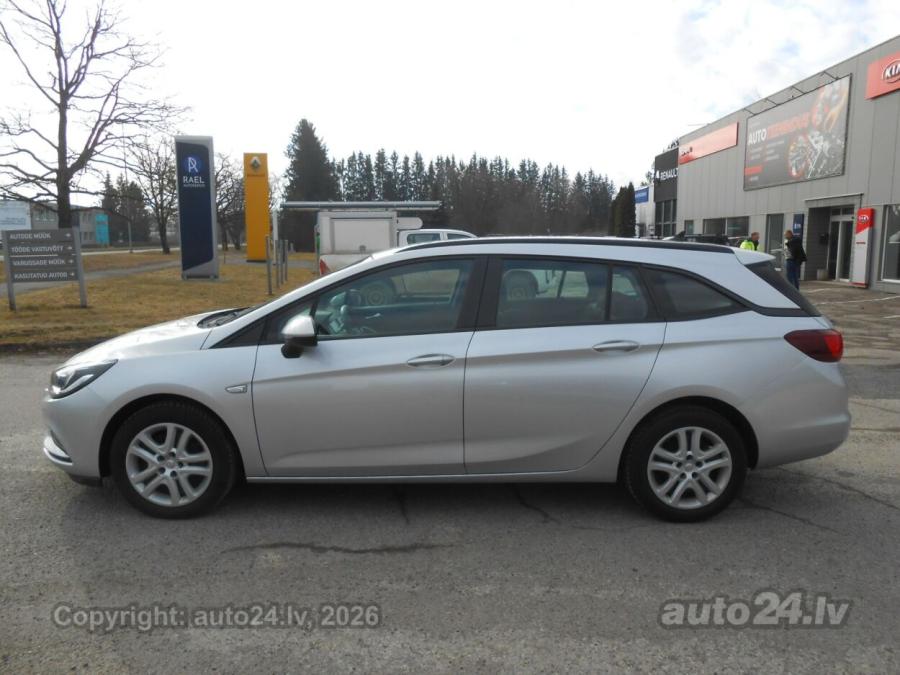 Grey Opel Astra 2018 in Viljandi, with an engine capacity of 1.60 L and mileage of 222 thousand km for 7690 €, photo 19 on AUTOMOTO.COM.LV
