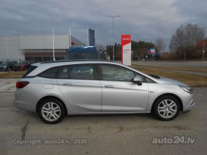 Grey Opel Astra 2018 in Viljandi, with an engine capacity of 1.60 L and mileage of 222 thousand km for 7690 €, photo 21 on AUTOMOTO.COM.LV