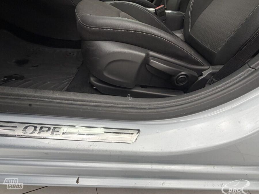 Pelēks Opel Astra 2018 Avižieniai, ar dzinēja tilpumu 1.60 L un nobraukumu 181 tūkst. km par 7500 €, foto 22 vietnē AUTOMOTO.COM.LV