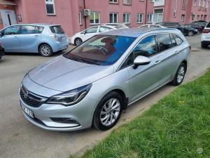 Grey Opel Astra 2018 in Birzai, with an engine capacity of 1.00 L and mileage of 94 thousand km for 6900 €, photo  on AUTOMOTO.COM.LV
