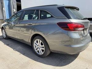 Grey Opel Astra 2018 in Klaipeda, with an engine capacity of 1.60 L and mileage of 203 thousand km for 5700 €, photo 7 on AUTOMOTO.COM.LV