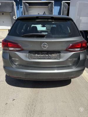 Grey Opel Astra 2018 in Klaipeda, with an engine capacity of 1.60 L and mileage of 203 thousand km for 5700 €, photo 8 on AUTOMOTO.COM.LV