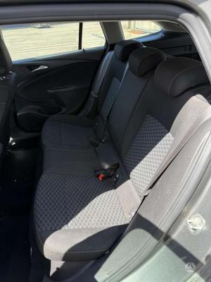 Grey Opel Astra 2018 in Klaipeda, with an engine capacity of 1.60 L and mileage of 203 thousand km for 5700 €, photo 19 on AUTOMOTO.COM.LV
